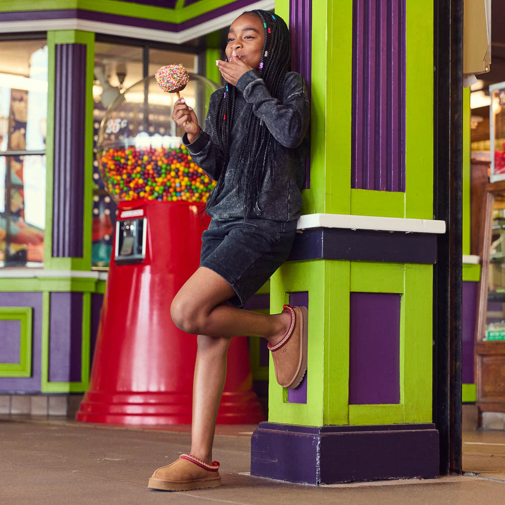 UGG® Tazz Platform Slipper - Little Kid / Big Kid - Chestnut | Journeys ...