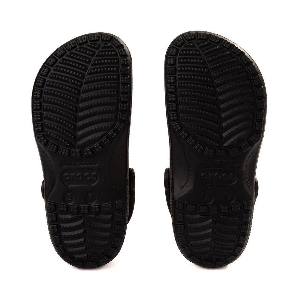 Crocs Classic Heart Clog - Black / Gold | Journeys