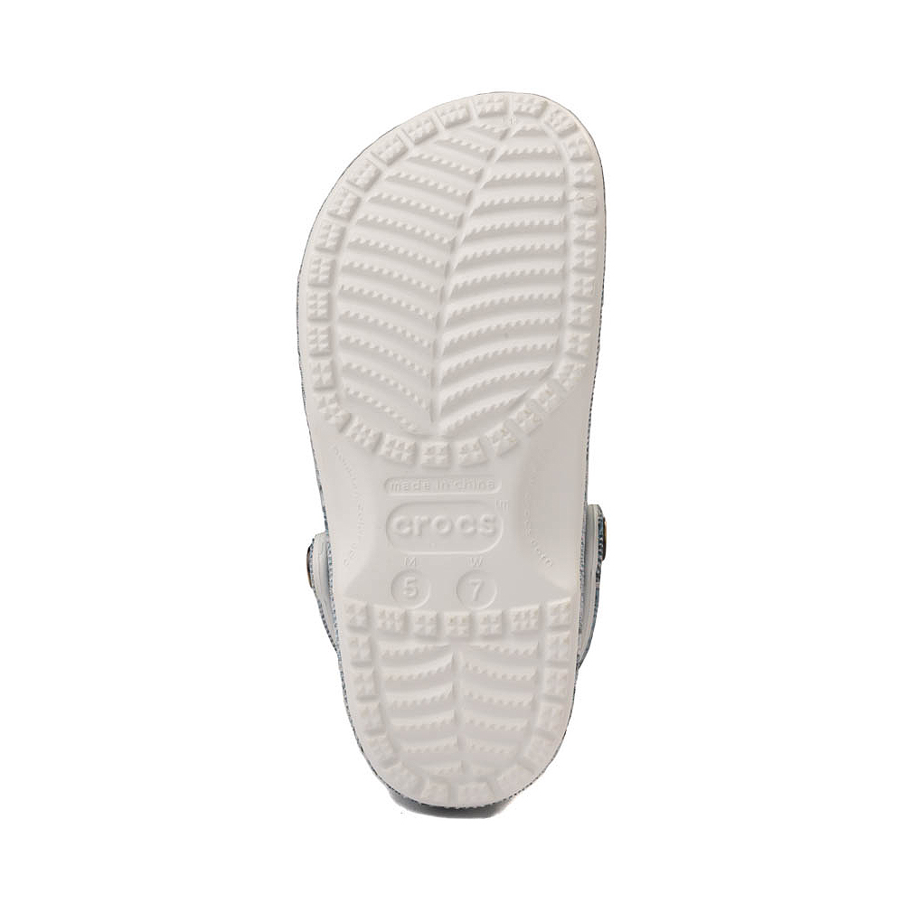 Crocs Classic Clog - Light Denim | Journeys