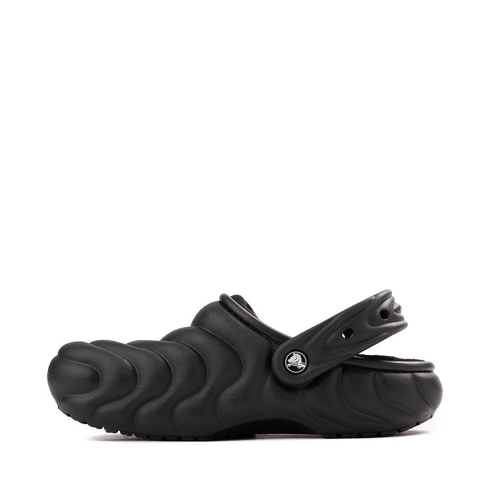 Crocs Classic Lined Overpuff Clog - Black | Journeys