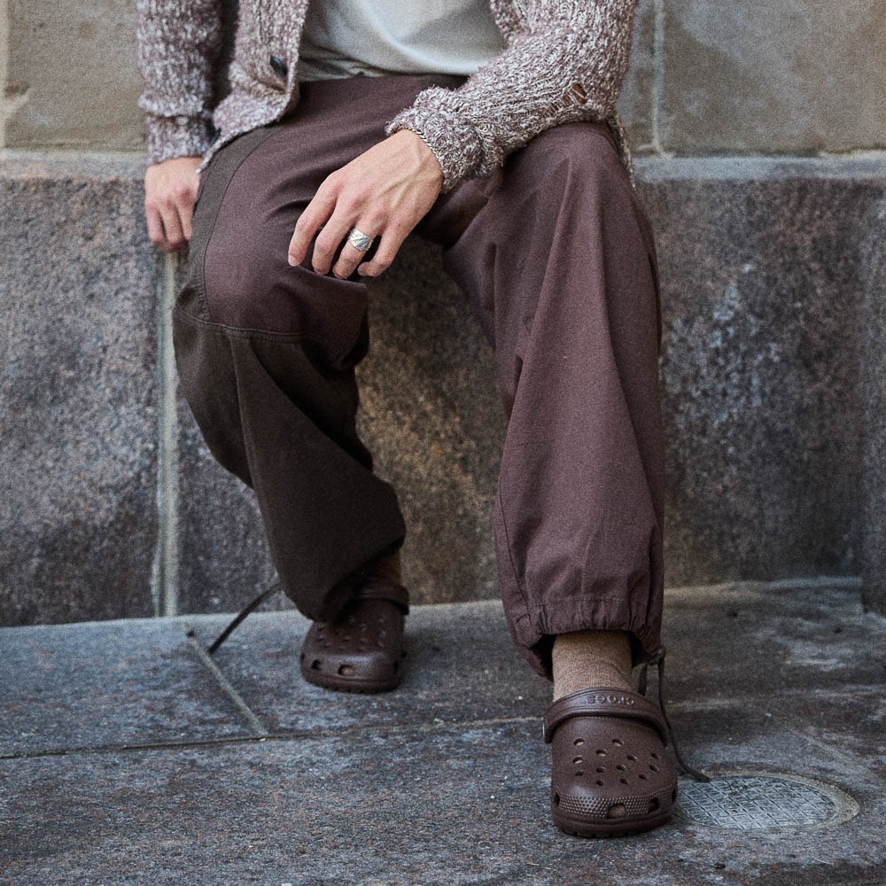 Crocs Classic Clog - Coffee | Journeys