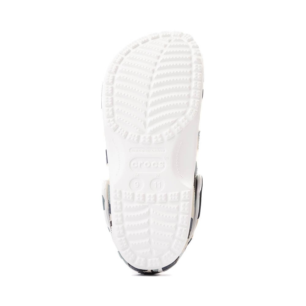 Crocs Classic Geometric Clog - Camo / Multicolor | Journeys