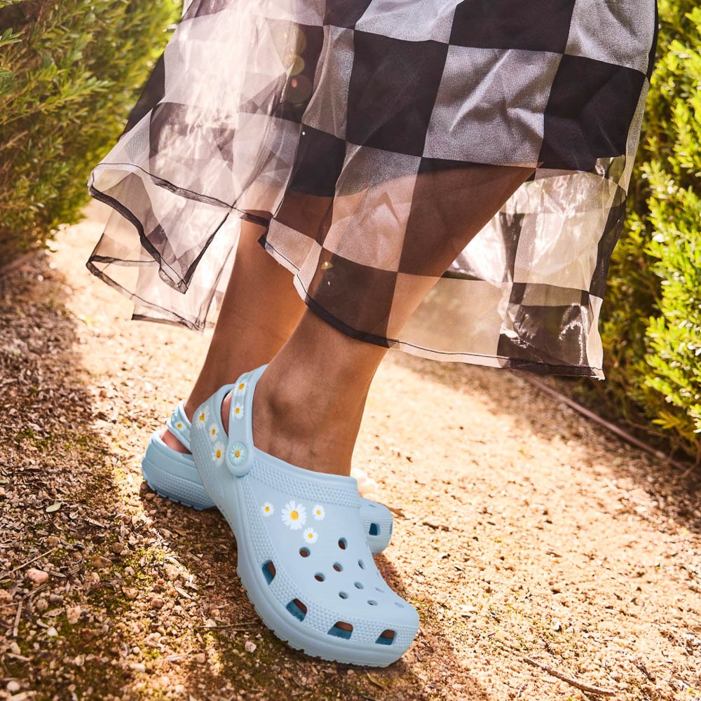 Crocs Classic Clog - Blue Frost / Daisies | Journeys
